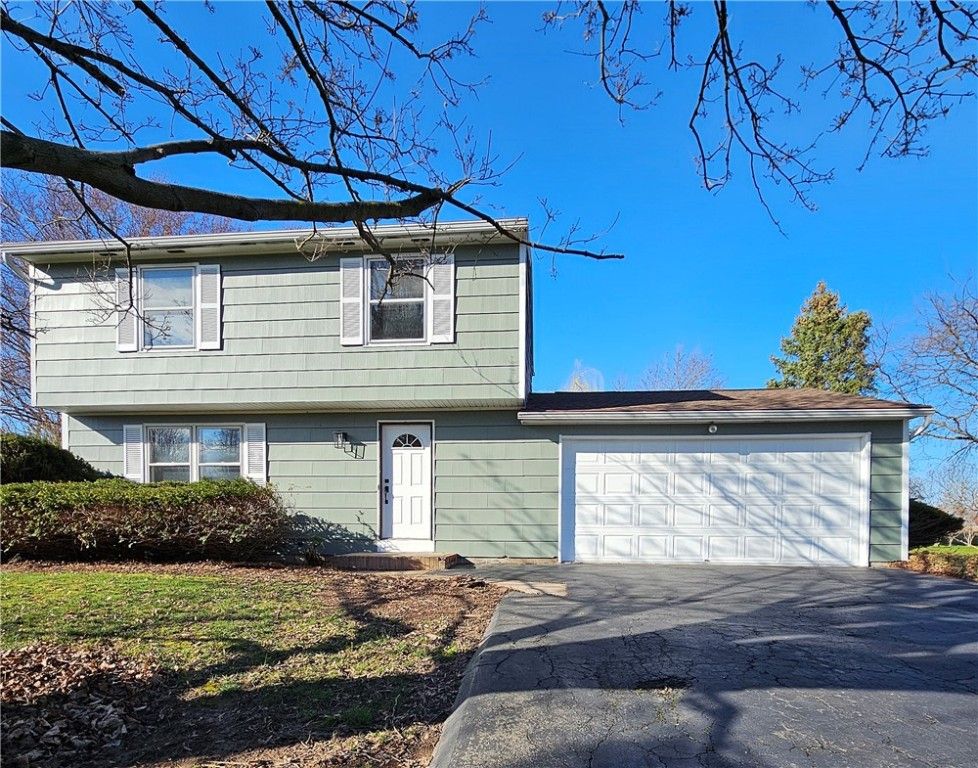 16 Highview Dr, Hamlin, NY 14464 - See Est. Value, Schools & More