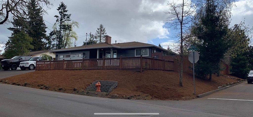 408 Barker Ave, Oregon City, OR 97045 - See Est. Value, Schools & More