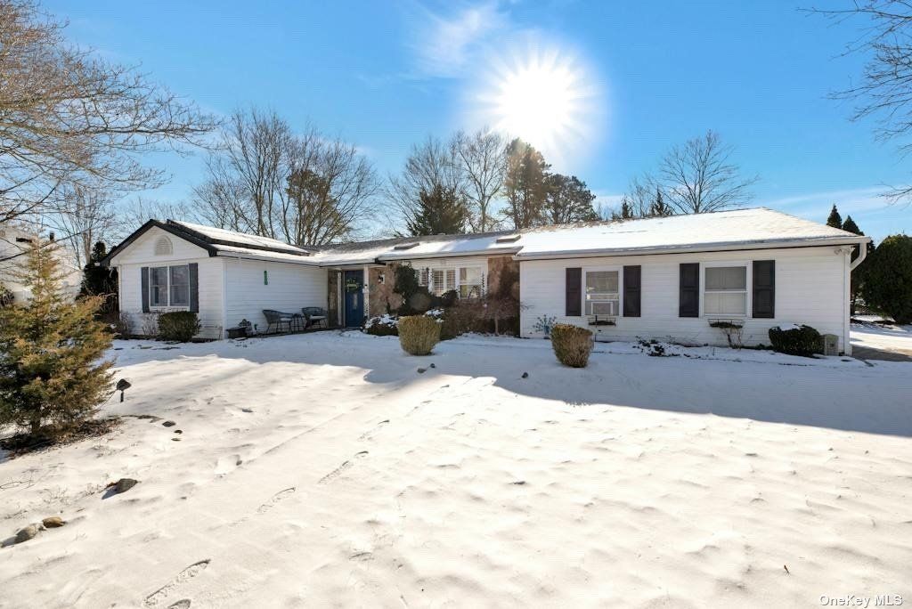 6 Hilltop Lane, Ridge, NY 11961 | Trulia