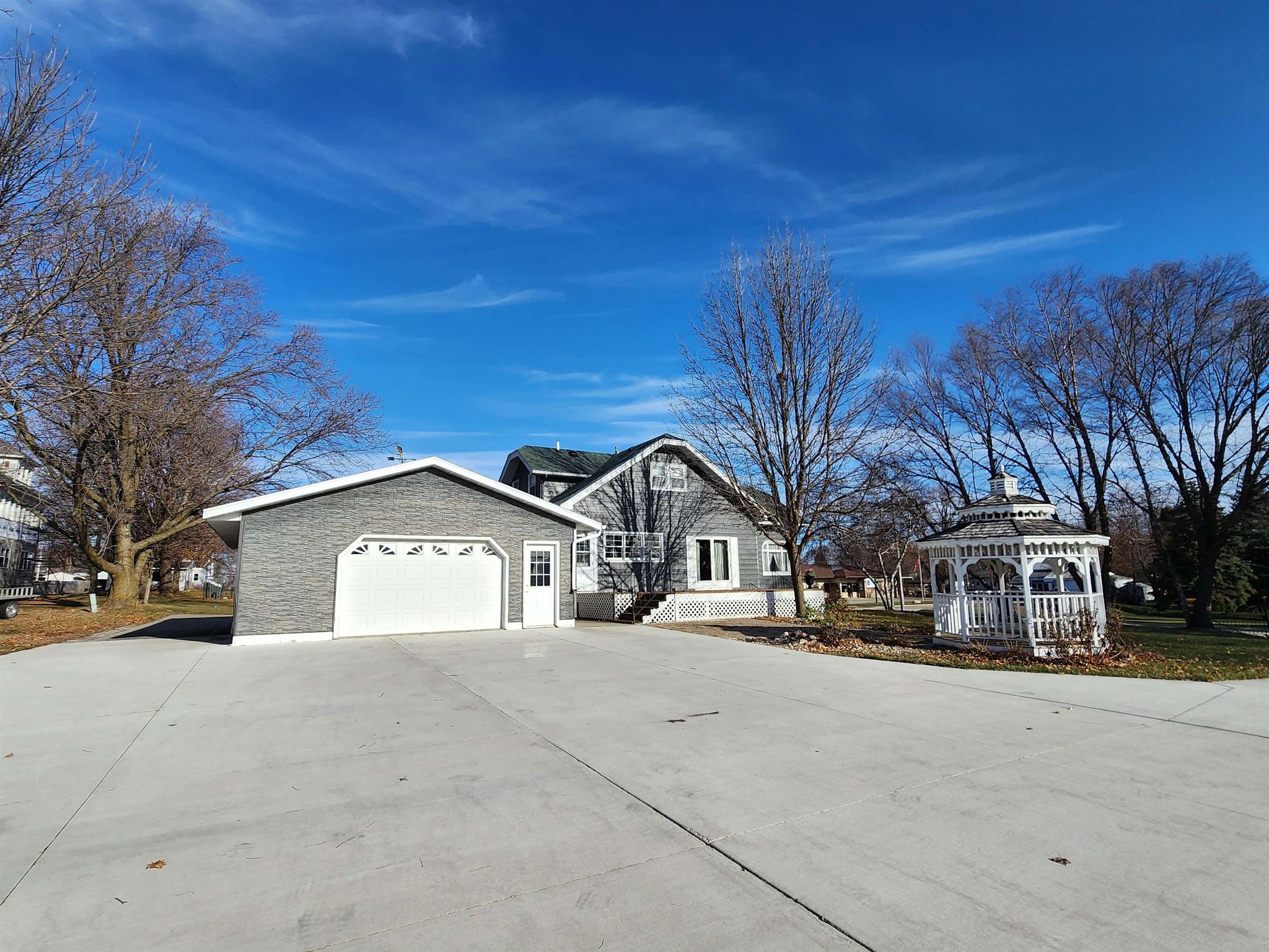 1101 Gowrie St, Ruthven, IA 51358 - See Est. Value, Schools & More