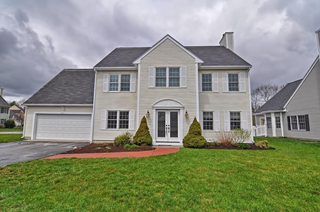 152 Clear Pond Dr, Walpole, MA 02081 - See Est. Value, Schools & More