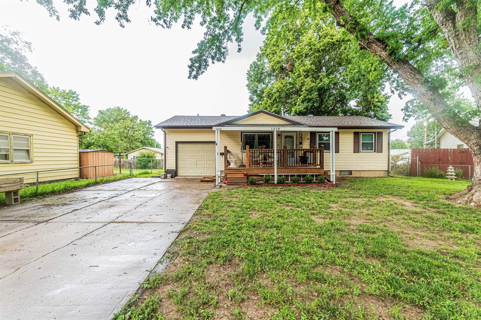 1310 Manley Cir, Junction City, KS 66441 - See Est. Value, Schools & More