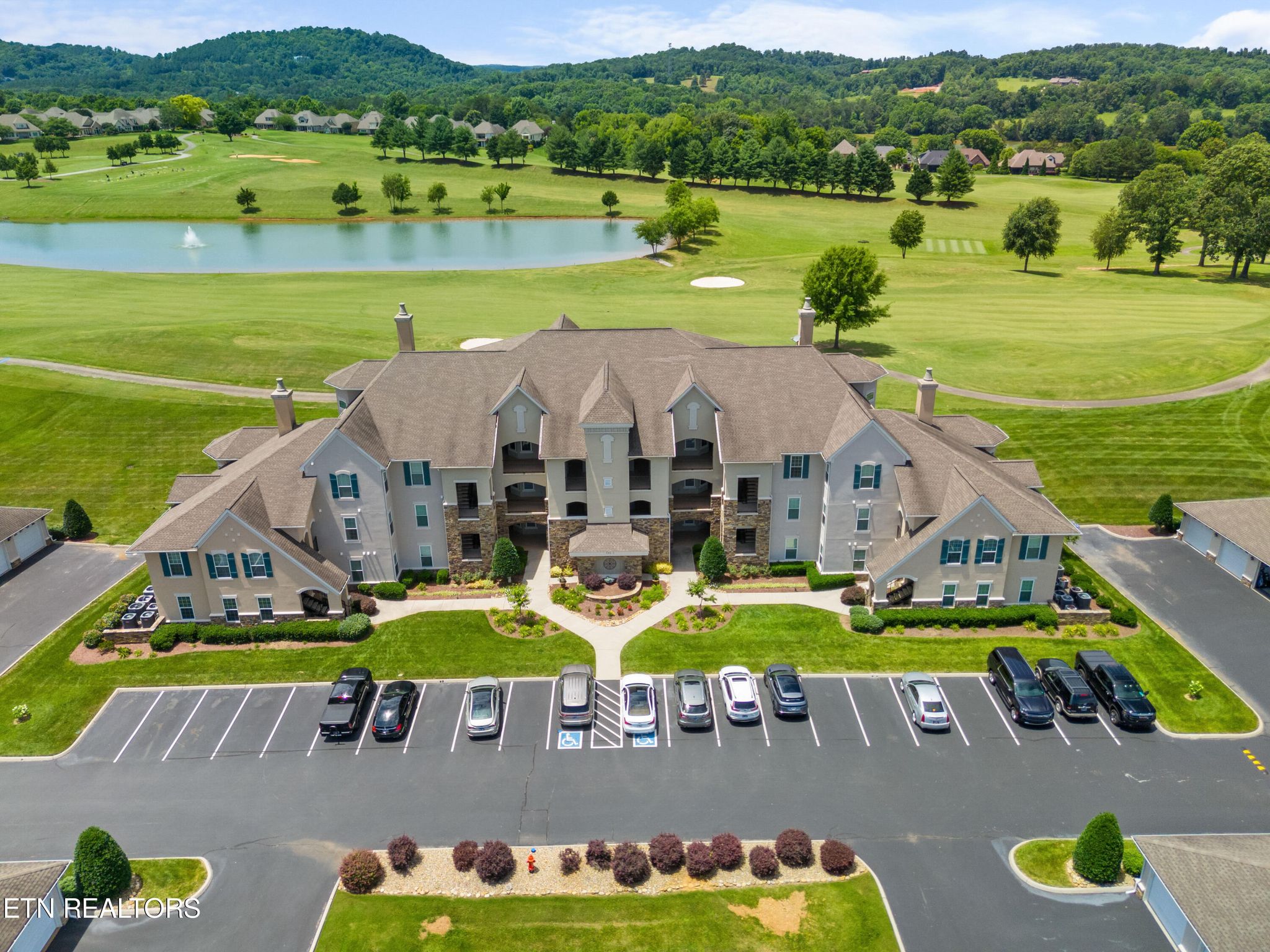 545 Rarity Bay Pkwy #101, Vonore, TN 37885 - See Est. Value, Schools & More