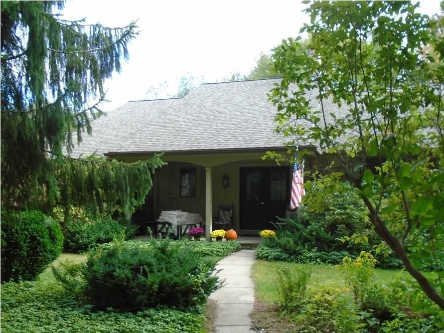 136 Bowen Hill Rd, Coventry, RI 02827 - See Est. Value, Schools & More