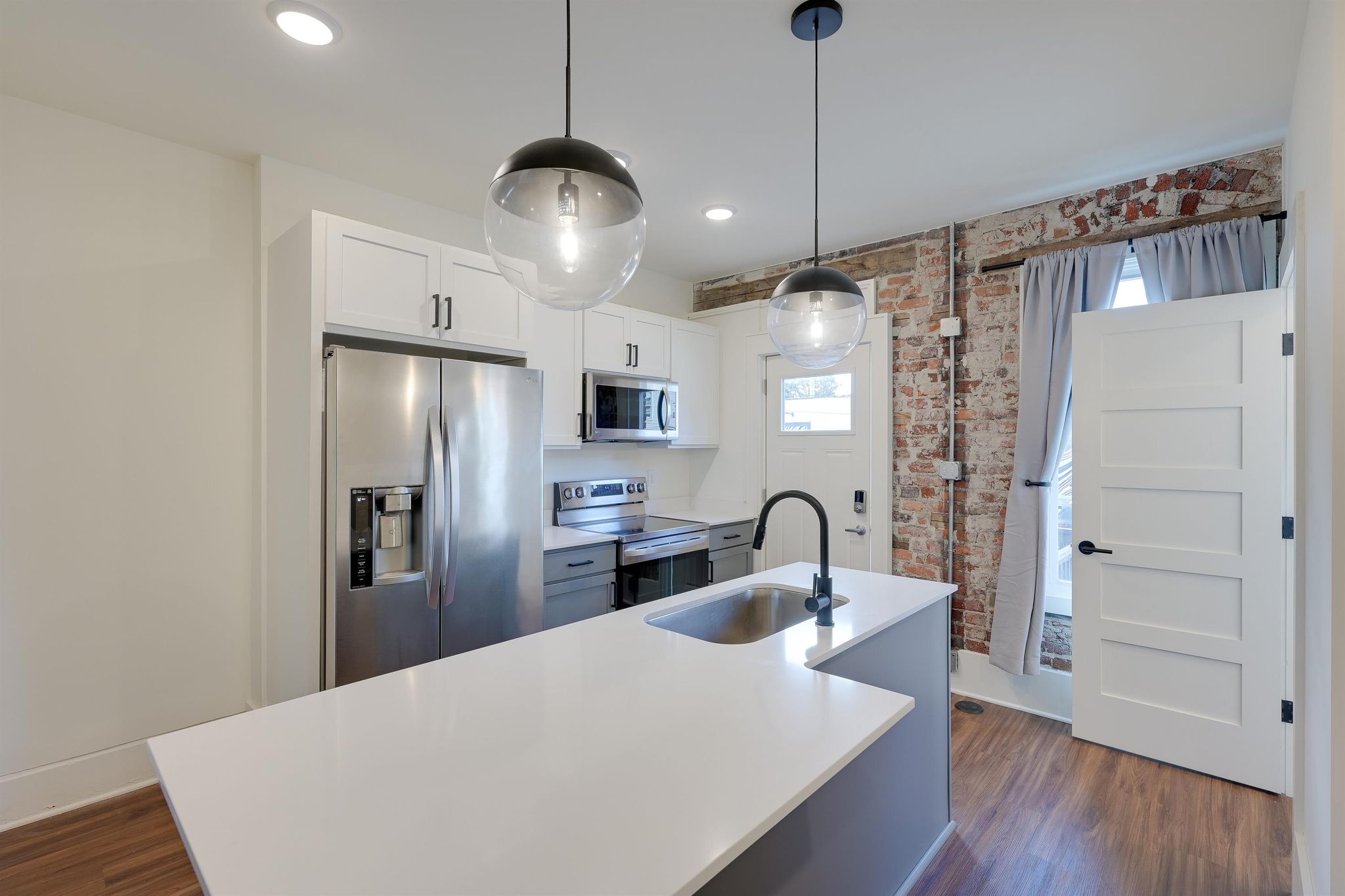 1300 Parsons Ave, Columbus, OH 43206 - See Est. Value, Schools & More