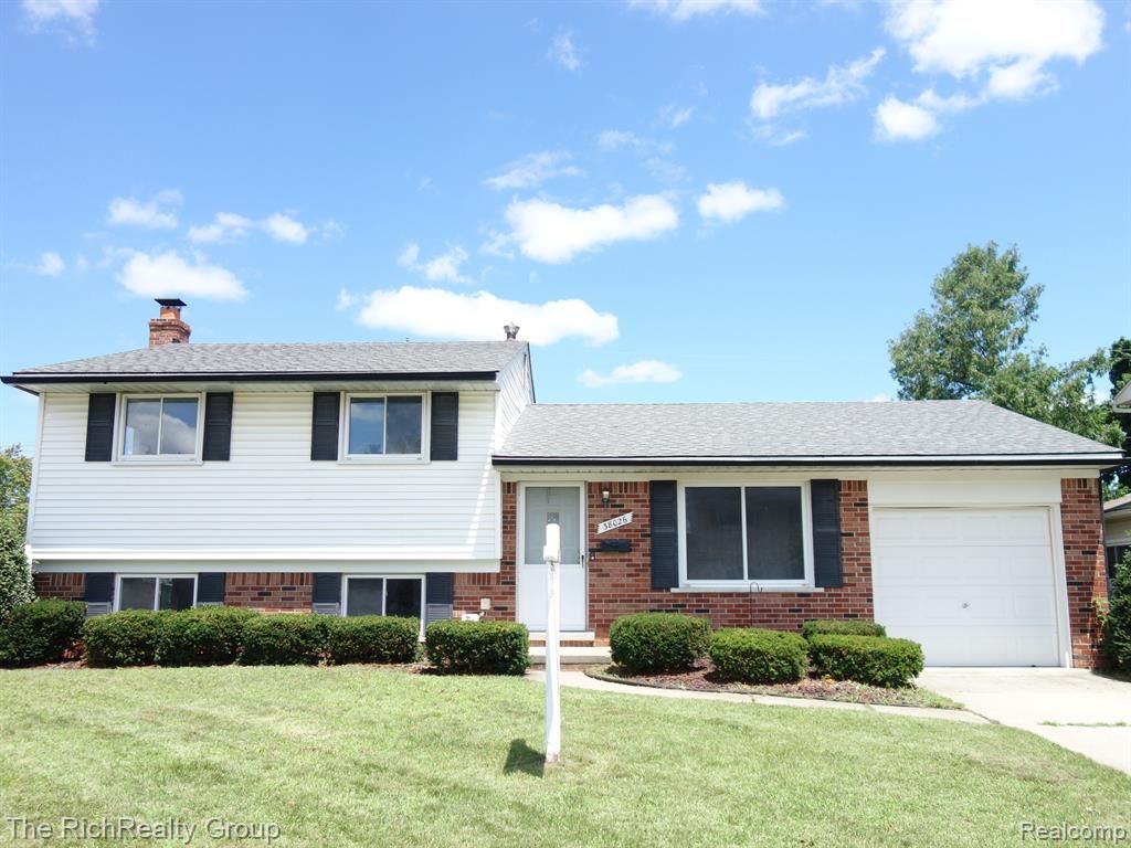 38026 Ross St, Livonia, MI 48154 | Trulia
