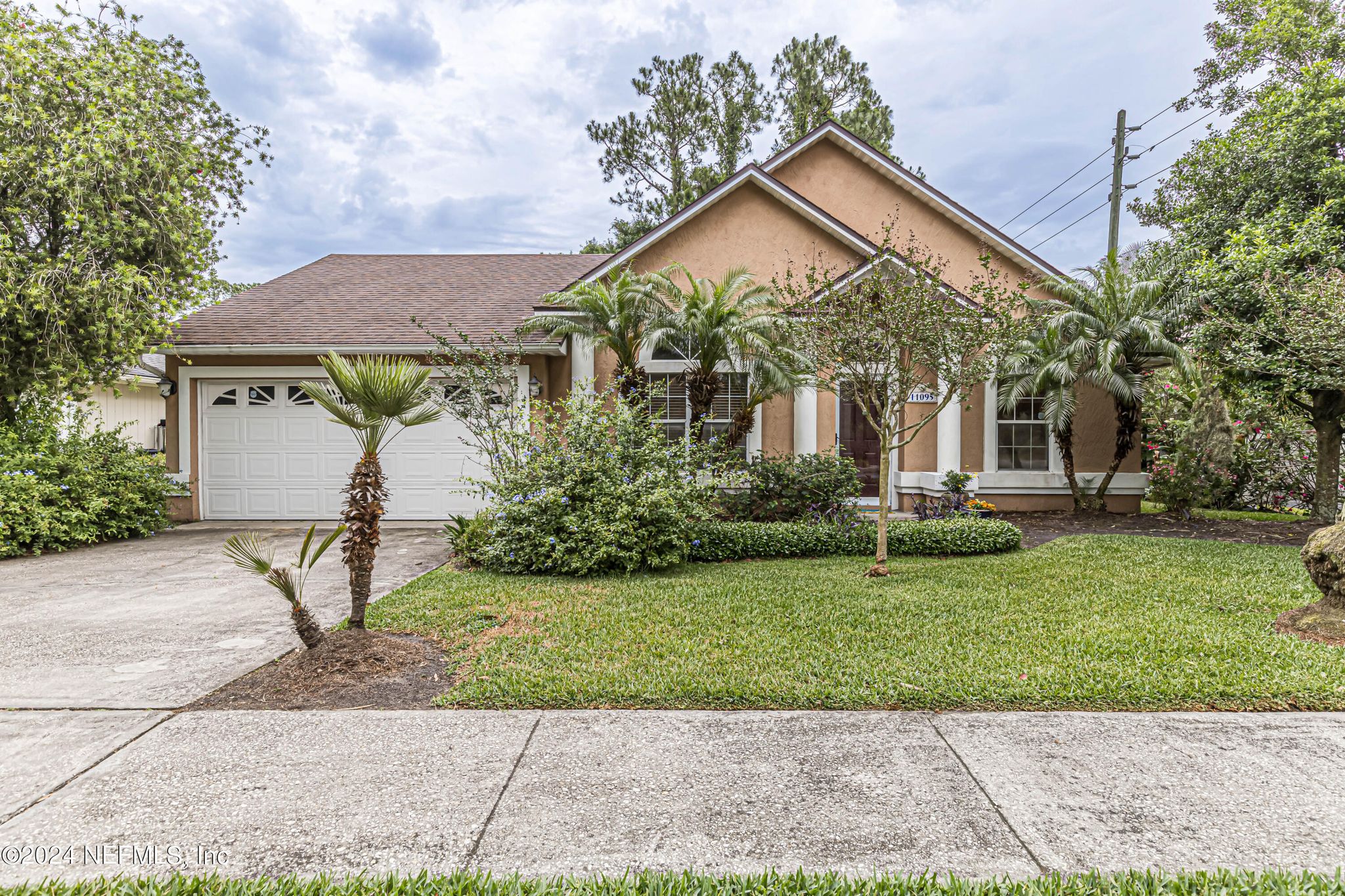 11095 RIDGE POINT Drive, Jacksonville, FL 32257 - See Est. Value ...
