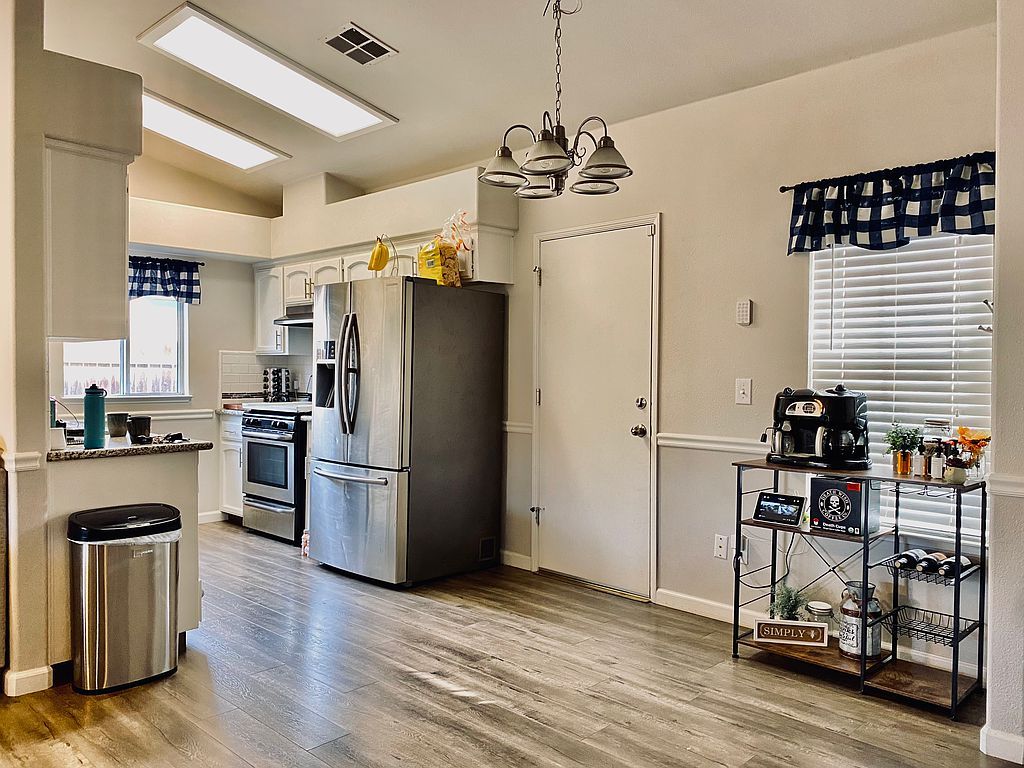 763 Balboa Ave, Lemoore, CA 93245 - See Est. Value, Schools & More