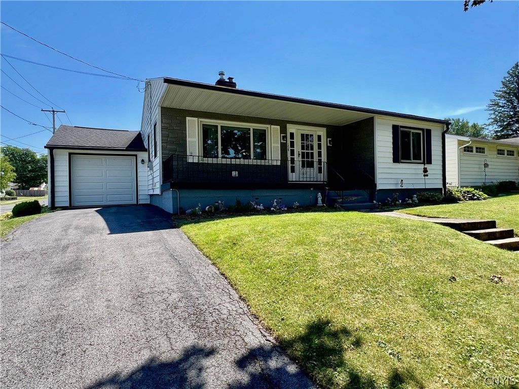 154 N Fulton St, Auburn, NY 13021 - See Est. Value, Schools & More