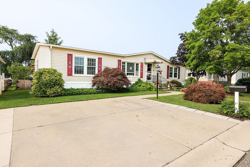 704 Sable Ln, Mount Laurel, NJ 08054 | Trulia