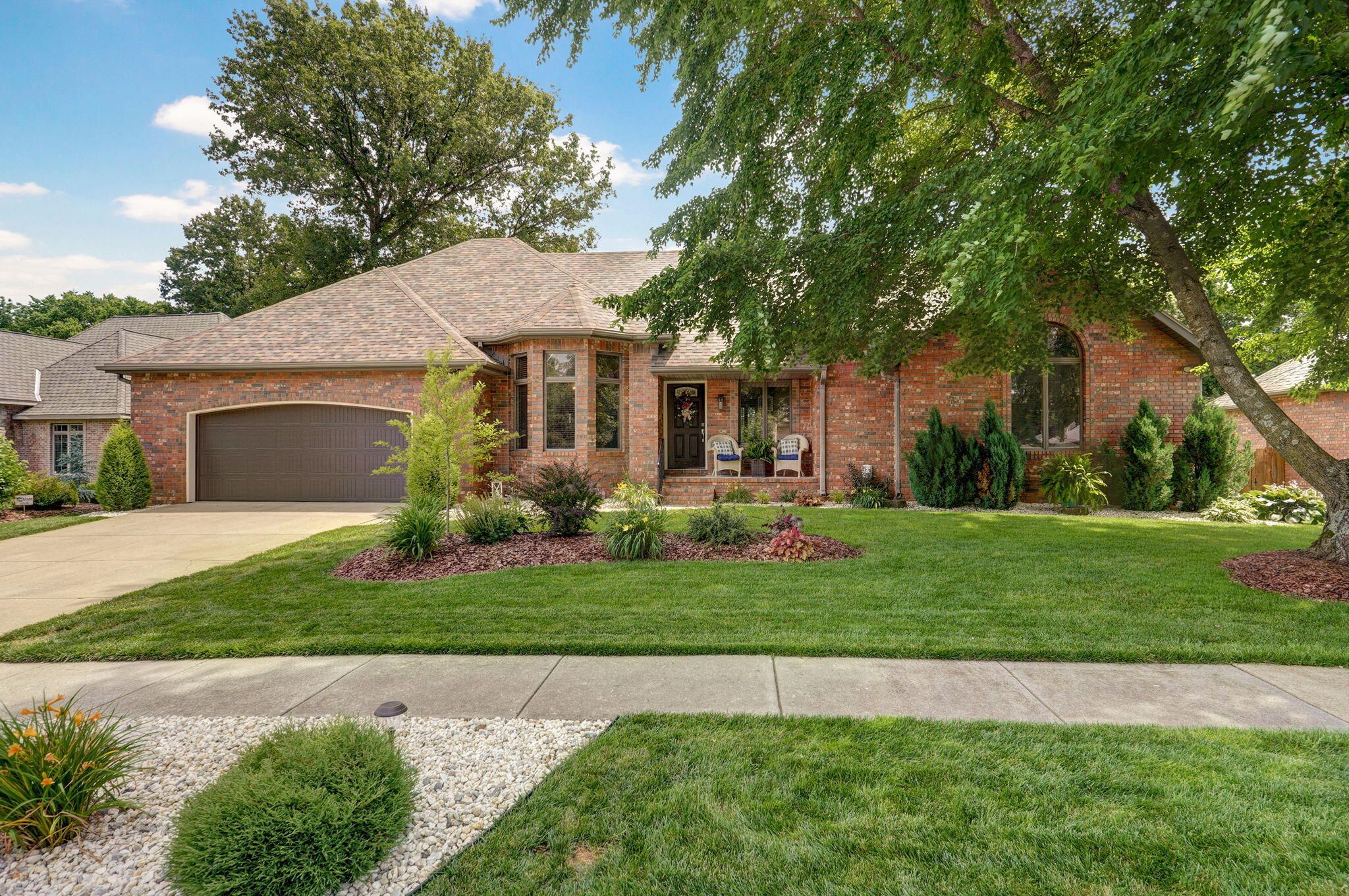 1624 S Raford Drive, Springfield, MO 65809 - See Est. Value, Schools & More