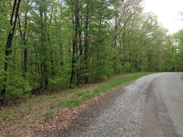 2 Tight Pl, Monterey, TN 38574 - See Est. Value, Schools & More