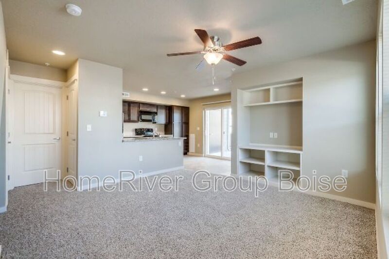 8870 W Shellie Ln #102, Boise, ID 83704 - See Est. Value, Schools & More