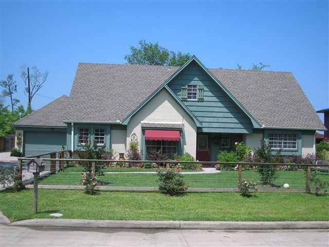 3060 Blossom Dr, Beaumont, TX 77705 - See Est. Value, Schools & More