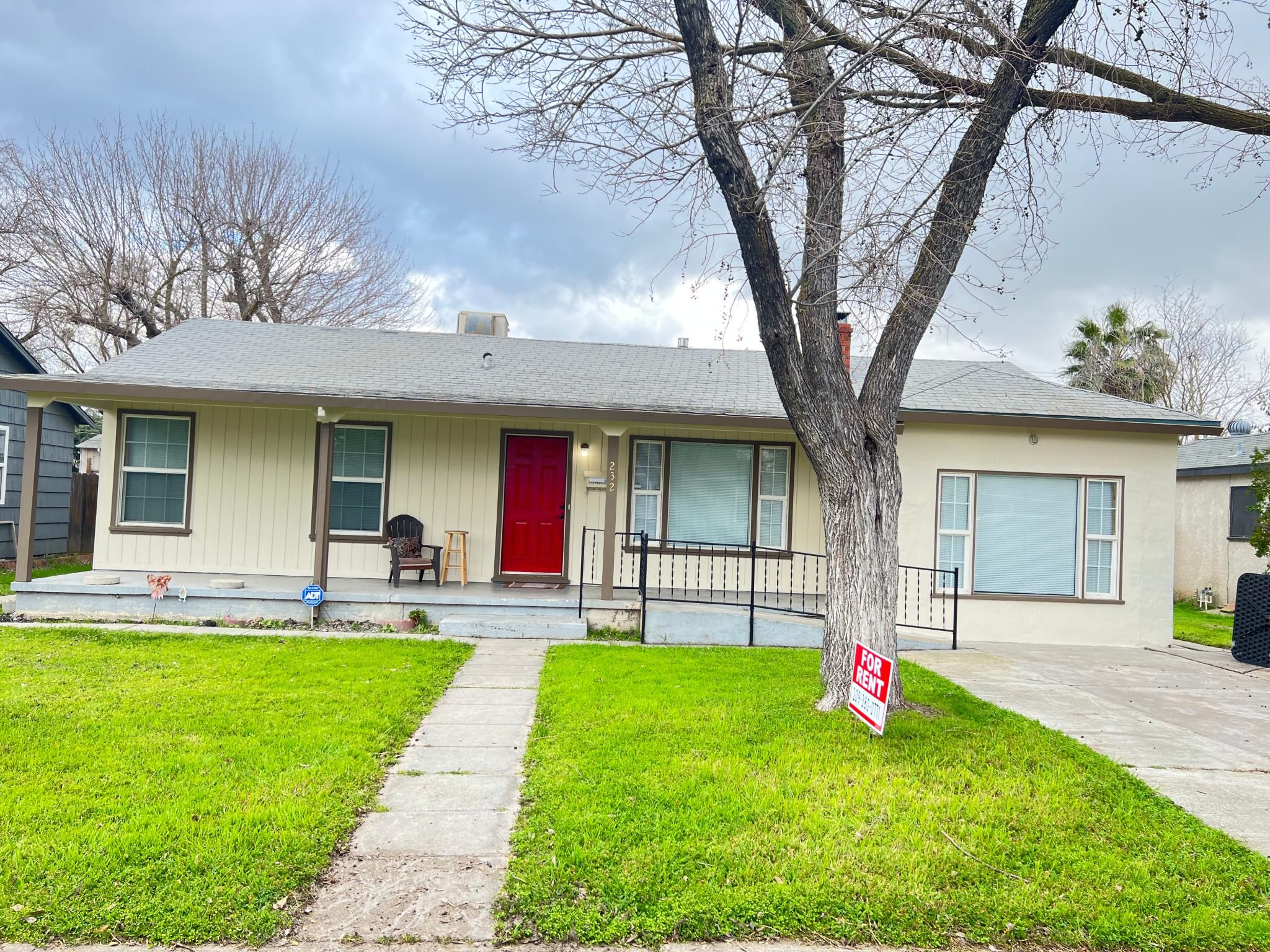 232 Oakshire Ave, Modesto, CA 95354 - See Est. Value, Schools & More
