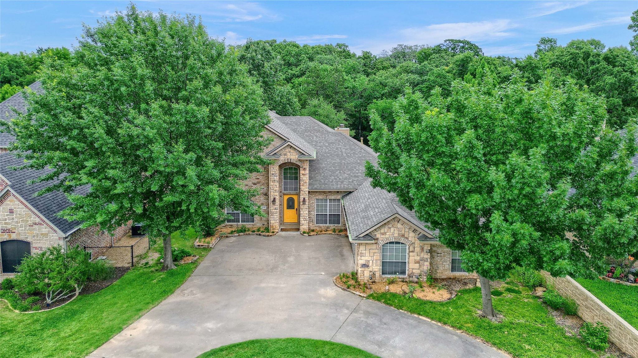 2107 Renaissance Dr, Denison, TX 75020 - See Est. Value, Schools & More