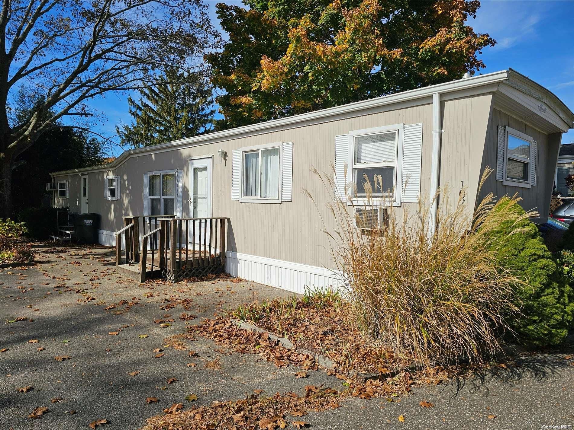1964-102 River Road, Calverton, NY 11933 - See Est. Value, Schools & More