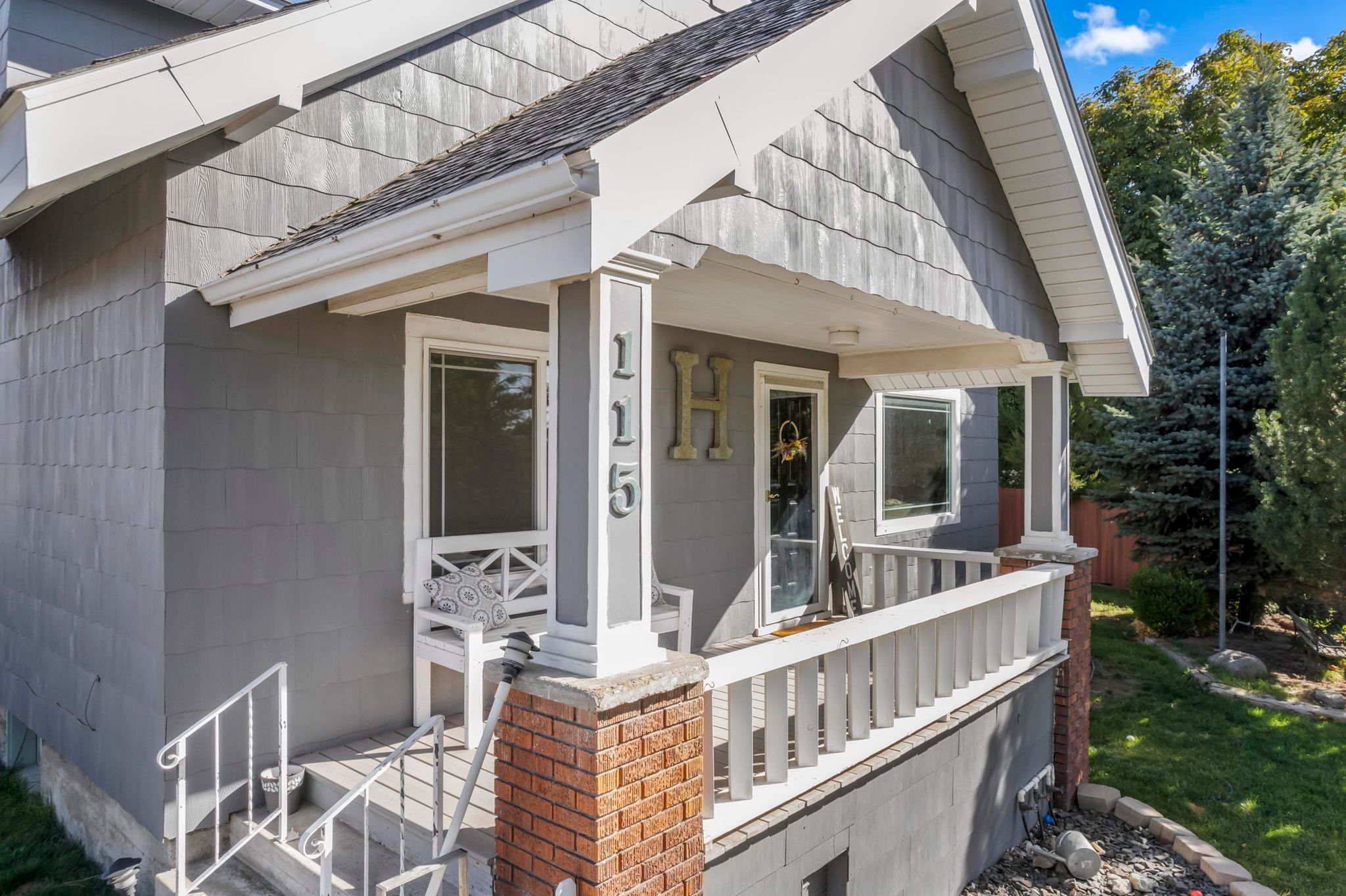 115 NW Cole Ave, Wilbur, WA 99185 - See Est. Value, Schools & More