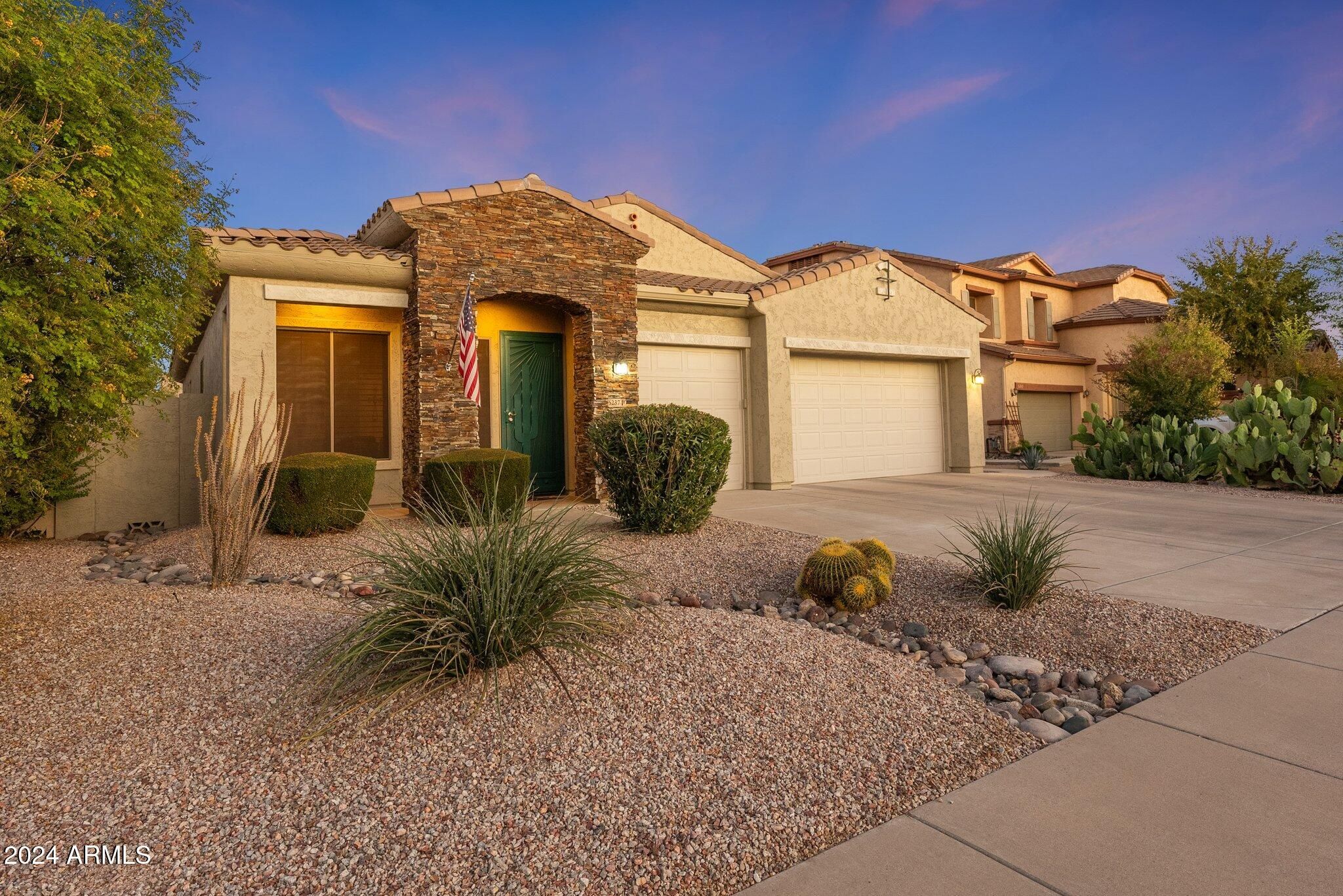 6237 S Moccasin Trl, Gilbert, AZ 85298 - See Est. Value, Schools & More