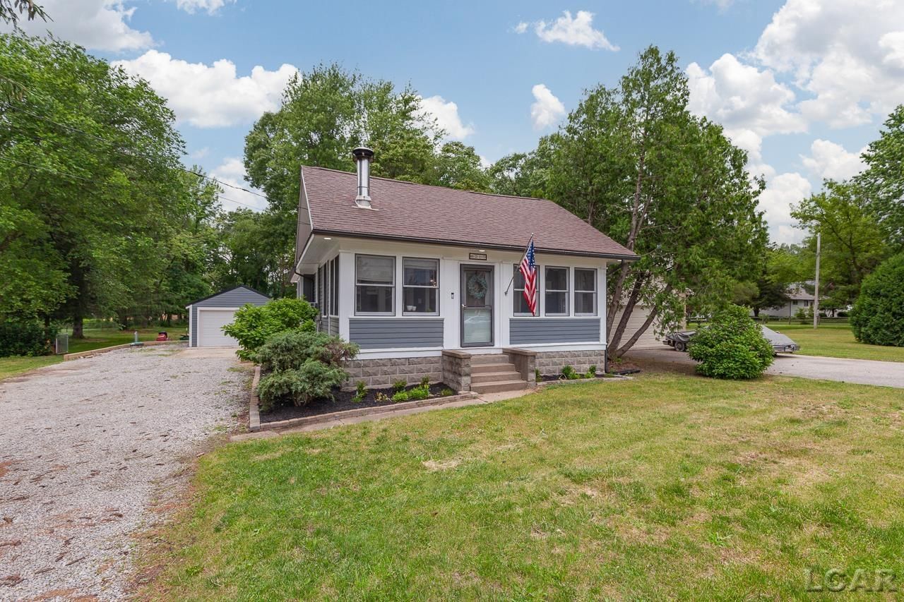 8217 Monroe Rd, Lambertville, MI 48144 - See Est. Value, Schools & More