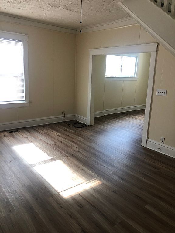 411 Ohio Ave, Charleston, WV 25302 - See Est. Value, Schools & More