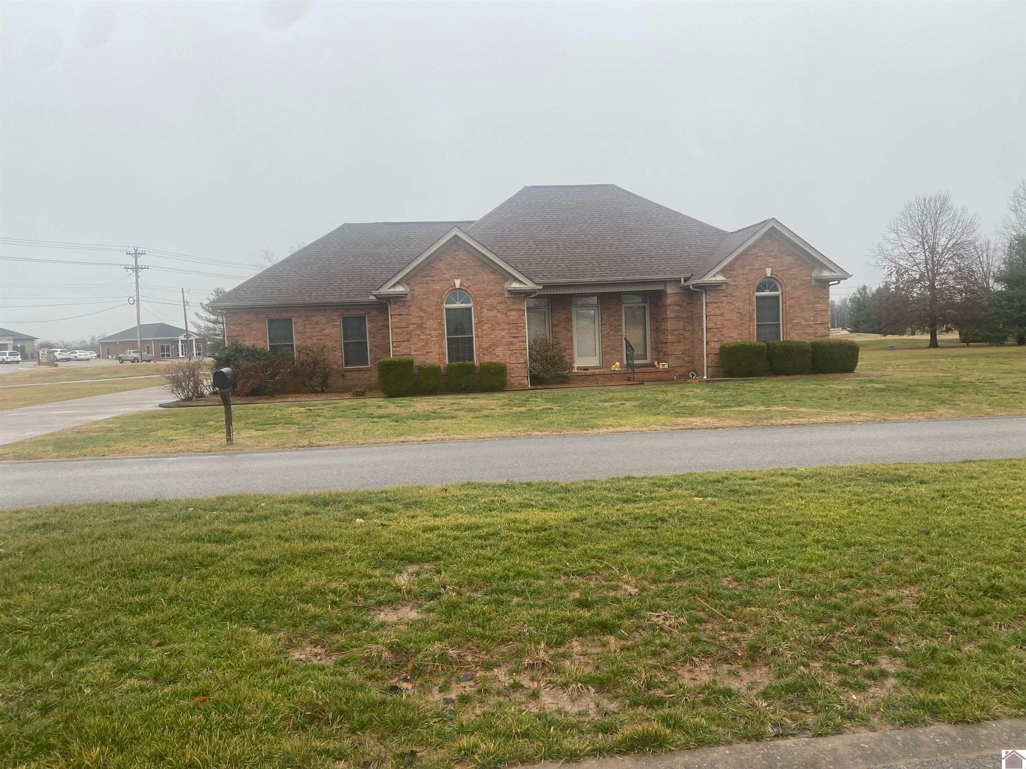 31 Tomahawk Blvd, Cadiz, KY 42211 - See Est. Value, Schools & More