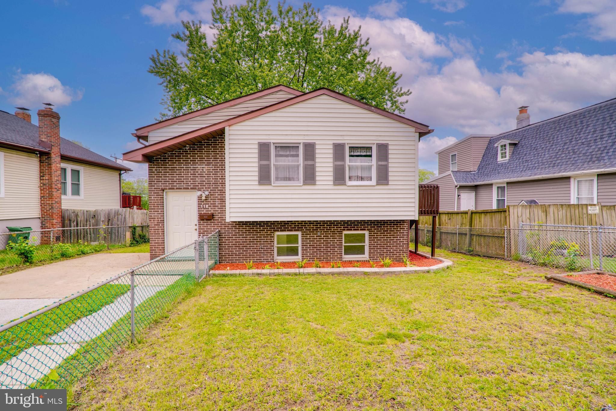 112 W Hilltop Rd, Baltimore, MD 21225 - See Est. Value, Schools & More