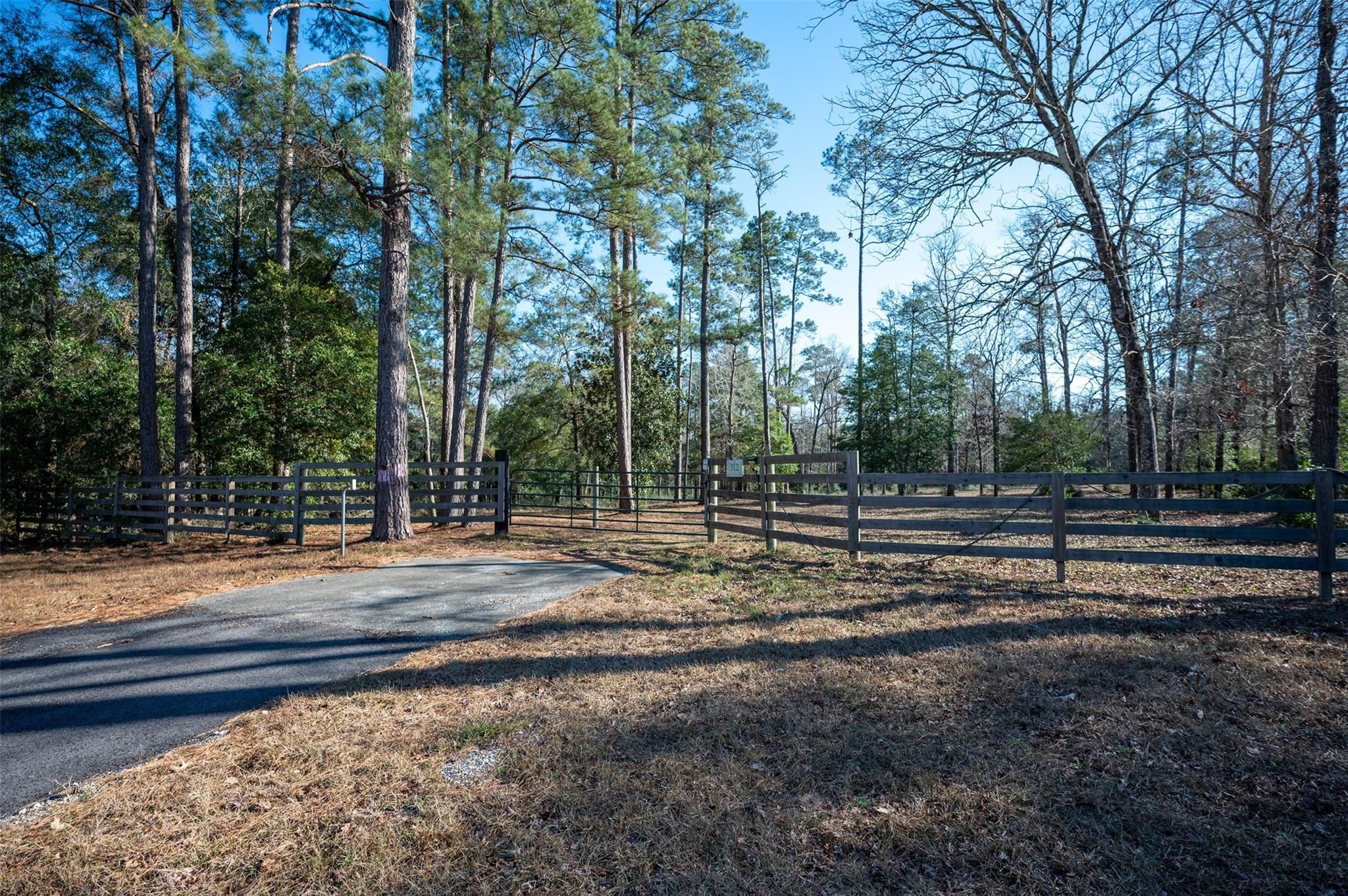 312 US Highway 190 W, Woodville, TX 75979 | MLS# 95946779 - Trulia | Trulia