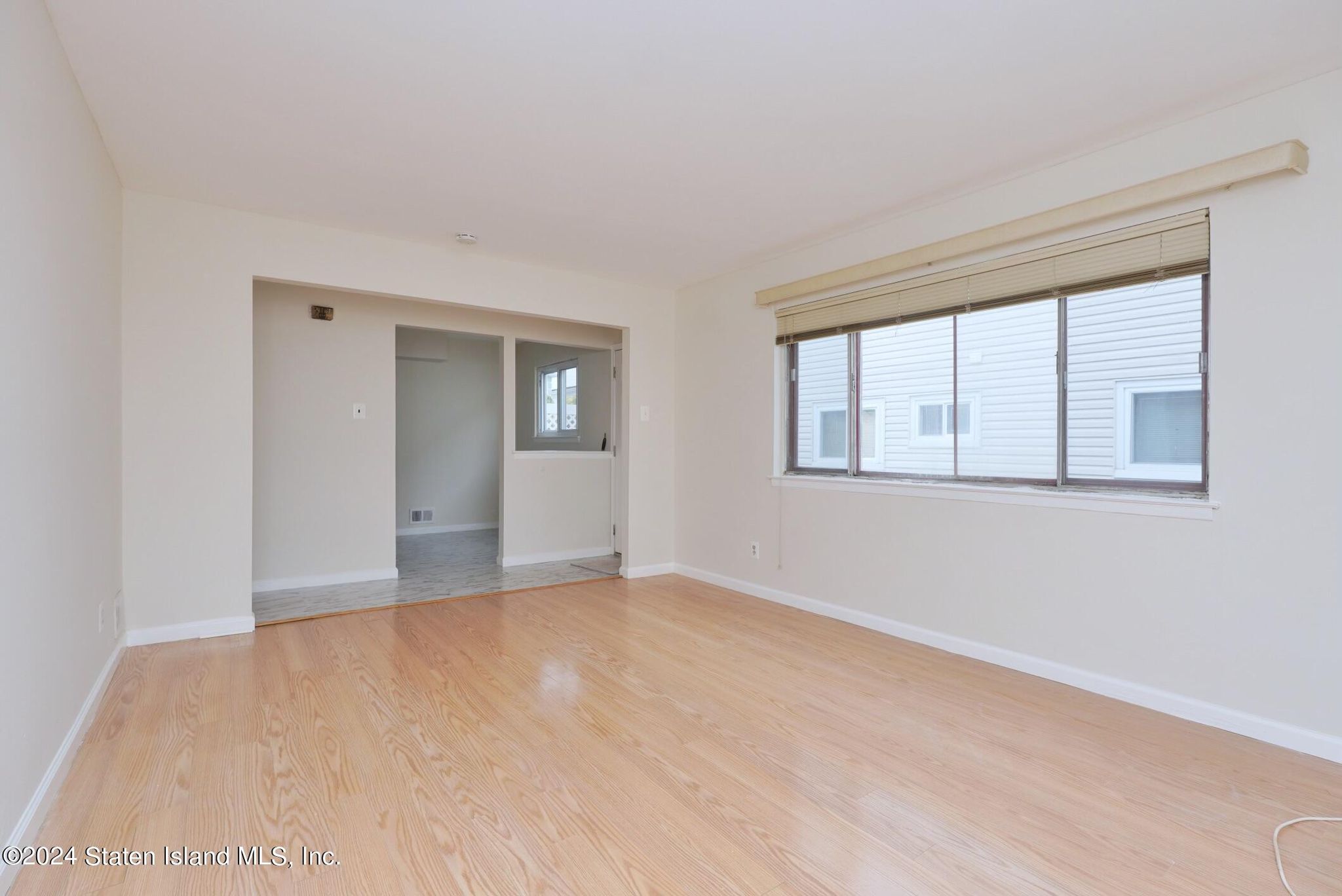 69 Dawson Ct, Staten Island, NY 10314 - See Est. Value, Schools & More