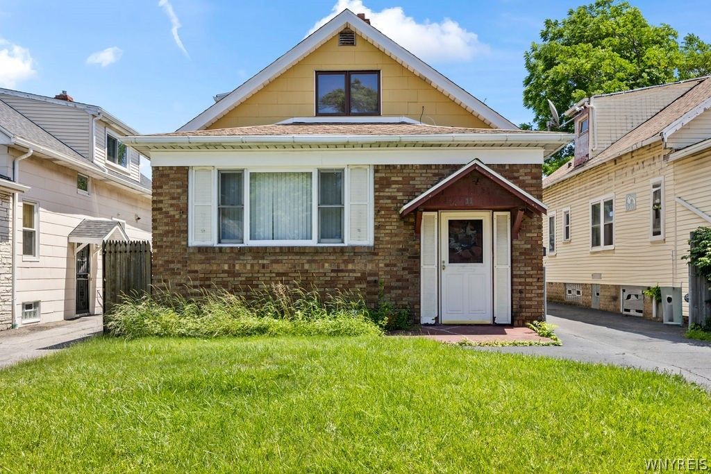 11 Eggert Rd, Buffalo, NY 14215 - See Est. Value, Schools & More