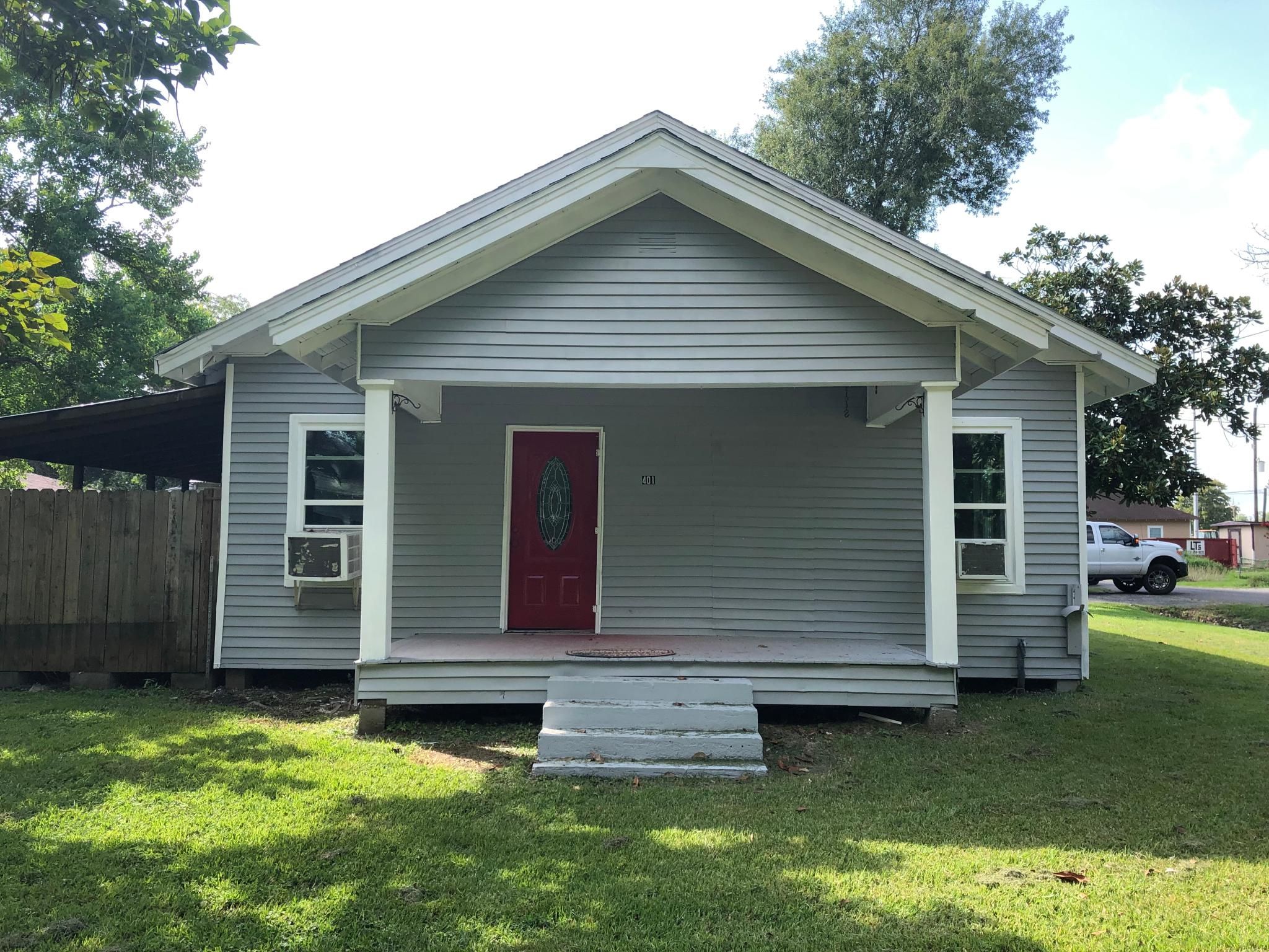 401 Seekamp St, Dayton, TX 77535 - See Est. Value, Schools & More