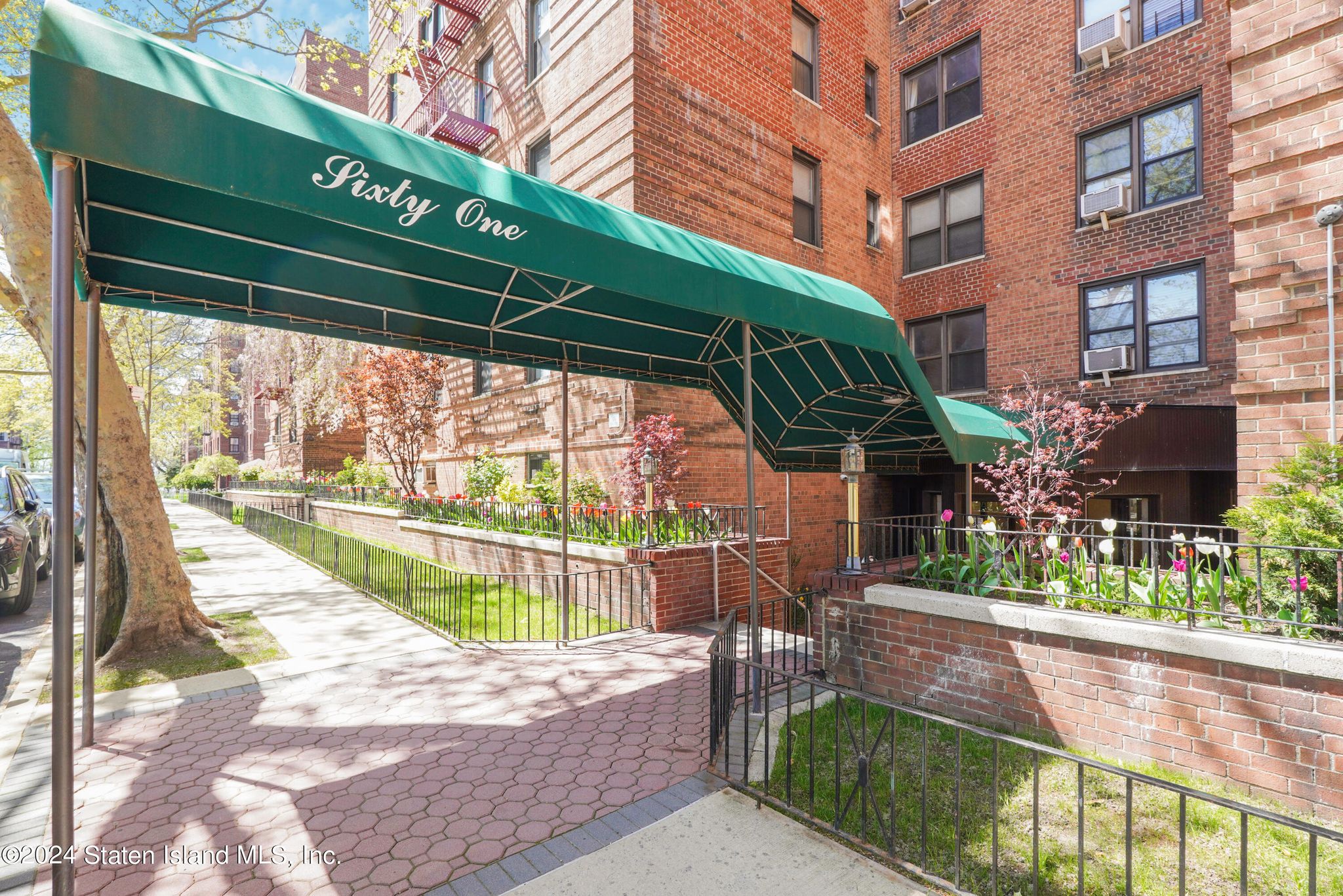 61 Oliver St #5X, Brooklyn, NY 11209 - See Est. Value, Schools & More