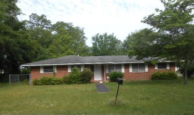 1003 College St, Waycross, GA 31501 - See Est. Value, Schools & More