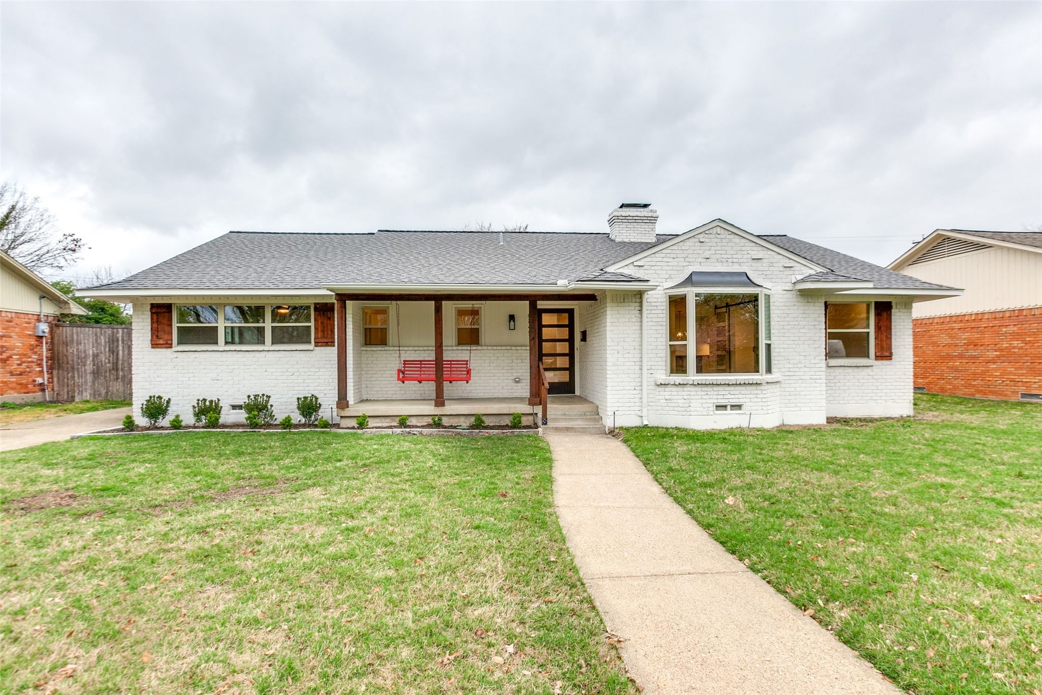6845 Kingsbury Dr, Dallas, TX 75231 - See Est. Value, Schools & More