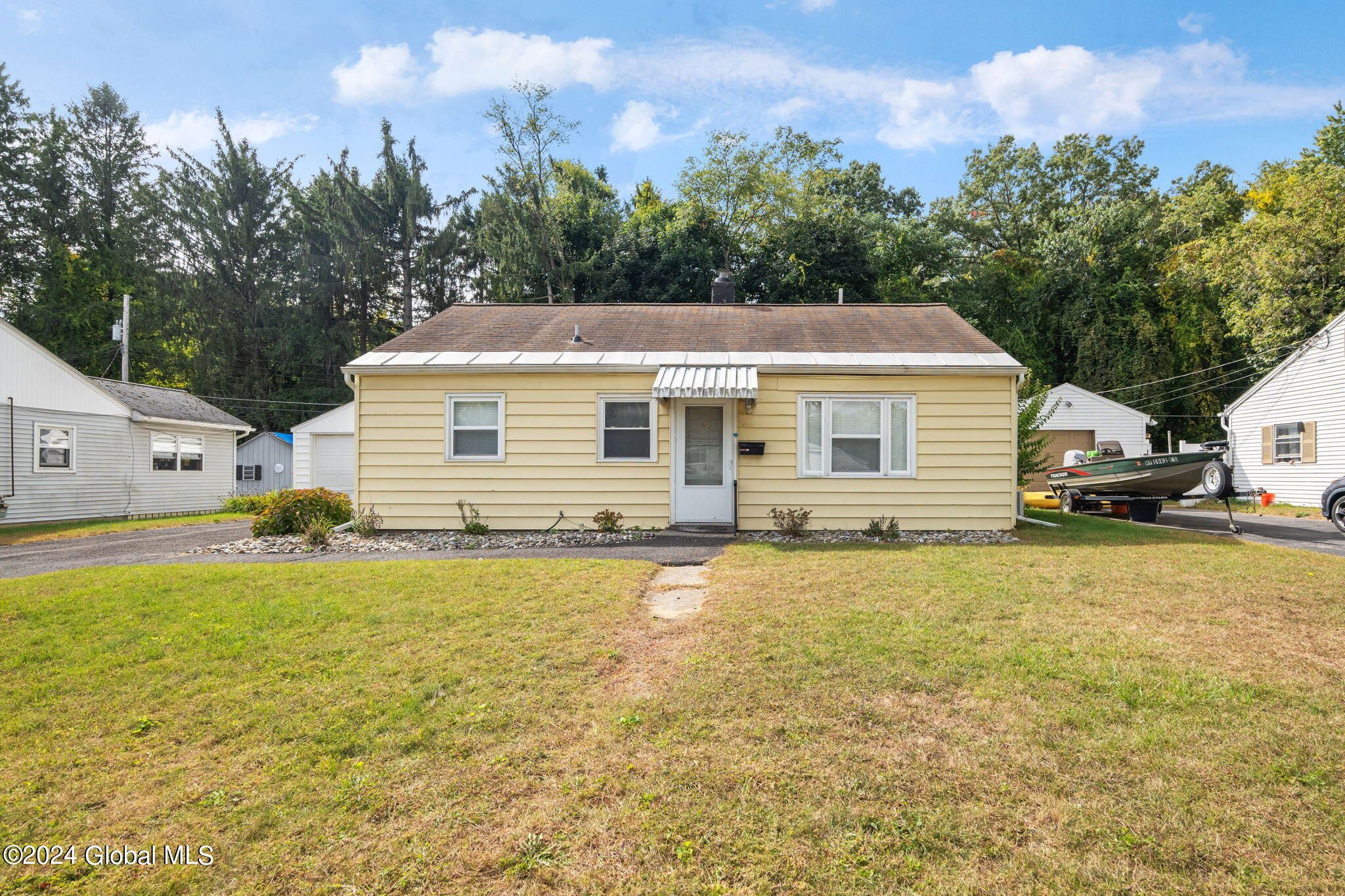 18 Stella Terrace, Albany, NY 12205 - See Est. Value, Schools & More