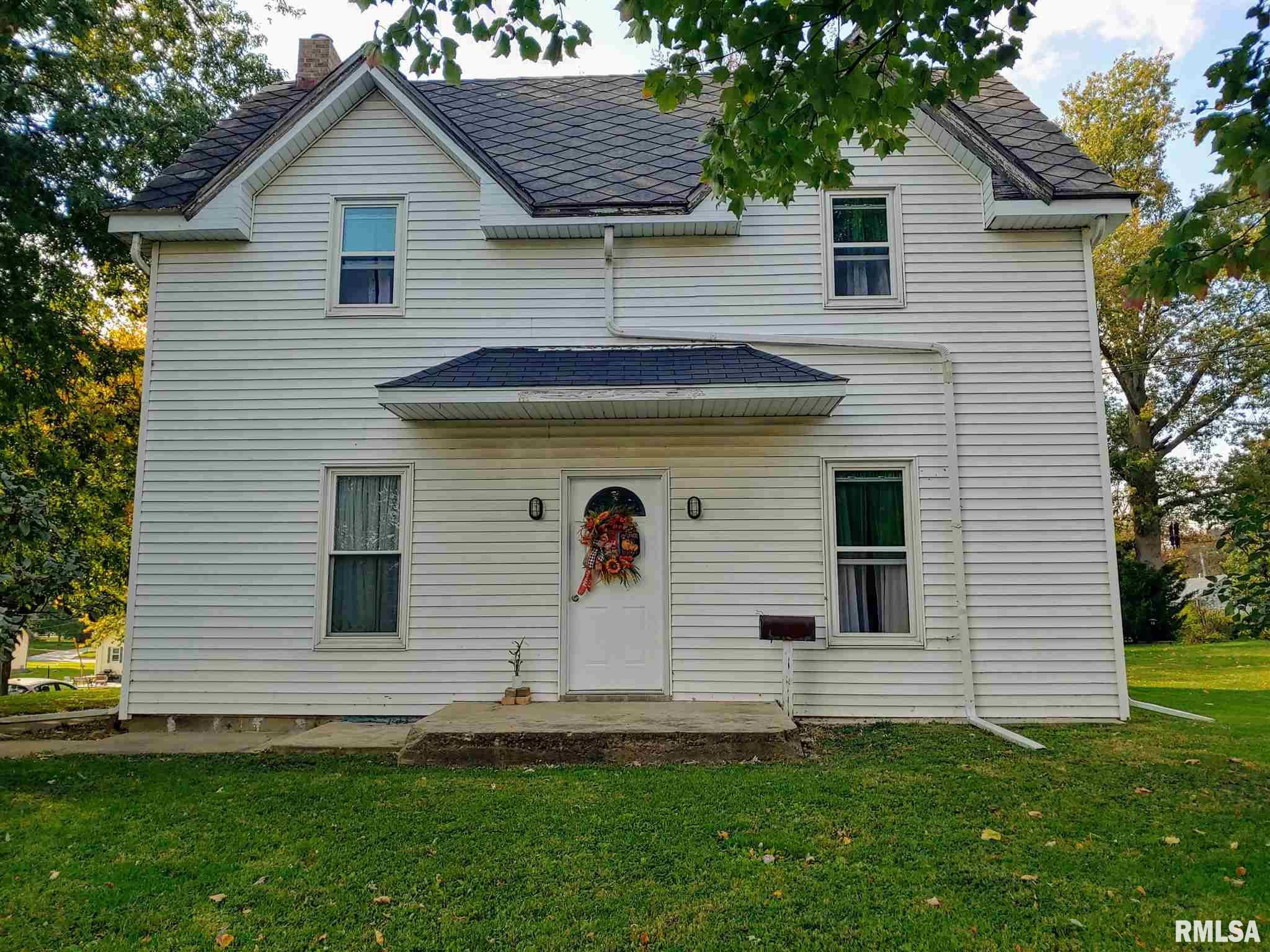 601 N Jefferson St, Roanoke, IL 61561 | Trulia