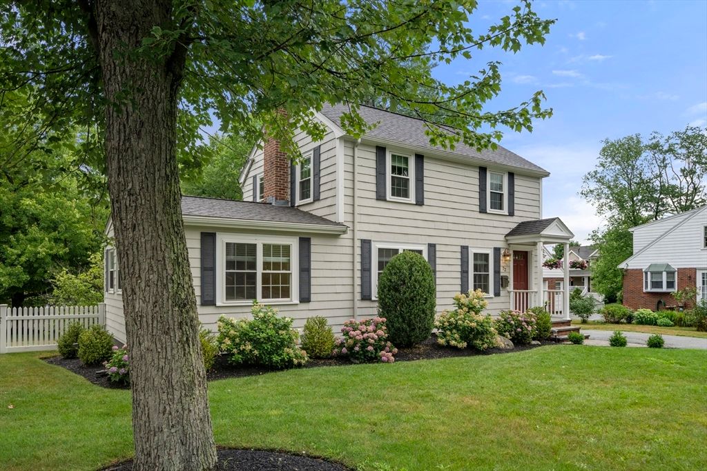 72 Hartshorn St, Reading, MA 01867 - See Est. Value, Schools & More