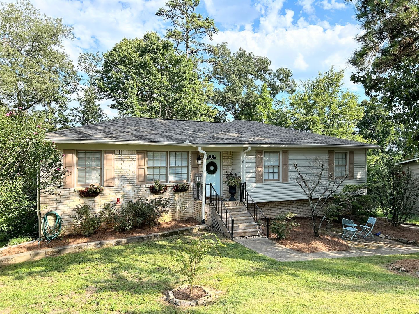 3909 Rock Ridge Rd, Birmingham, AL 35210 - See Est. Value, Schools & More
